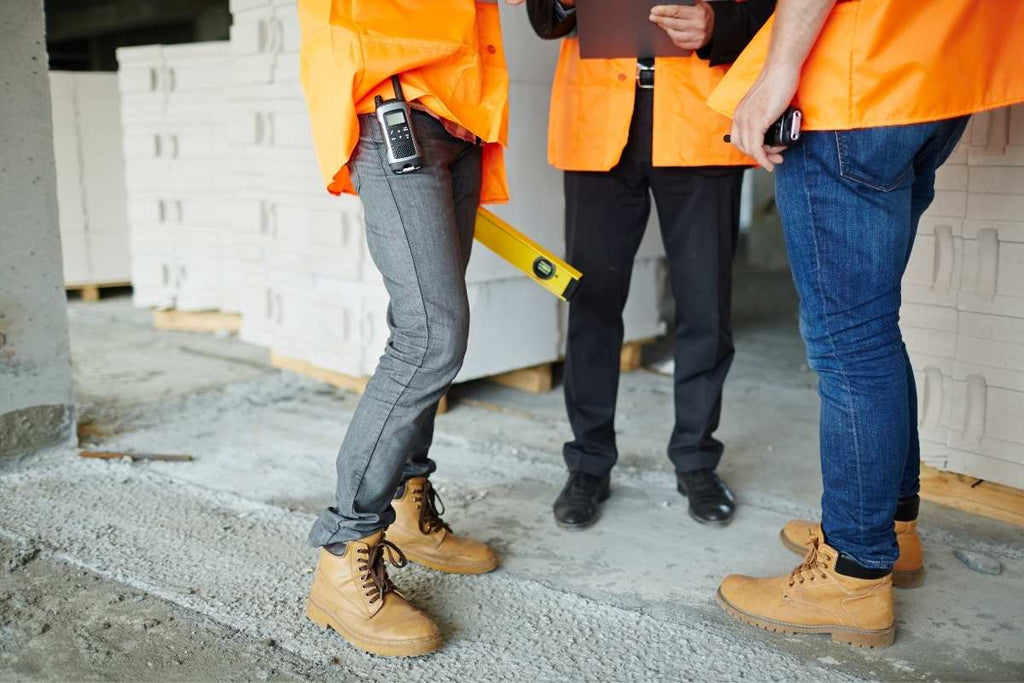 8 Benefits Of Work Boots & Protecting Your Feet